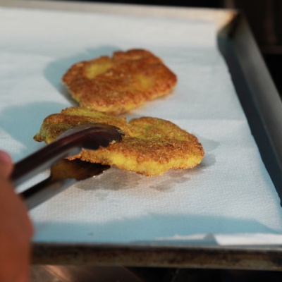 To avoid fried foods absorbing too much oil | Yiannis Lucacos